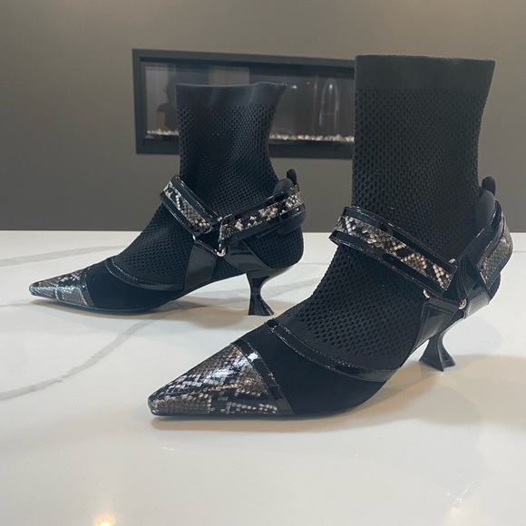 Jeffrey Campbell | Shoes | Jeffrey Campbell Abate Fishnet Booties ...